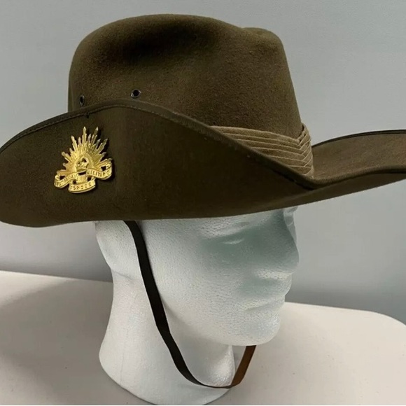Unique Vintage | Accessories | Vintage Authentic Australian Military ...